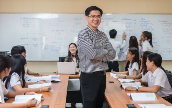 Guru BK: Tugas, Fungsi dan Peranan Guru Bimbingan Konseling - CHIS ...